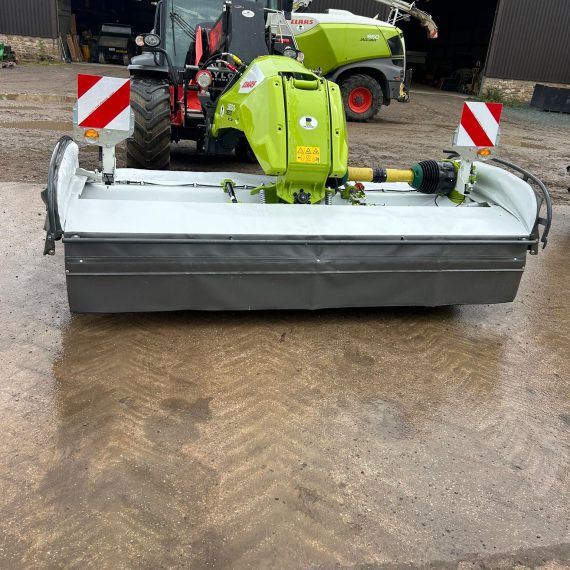Woodacre Park Farms | NEW Claas 3200F Disco Move Front Mower